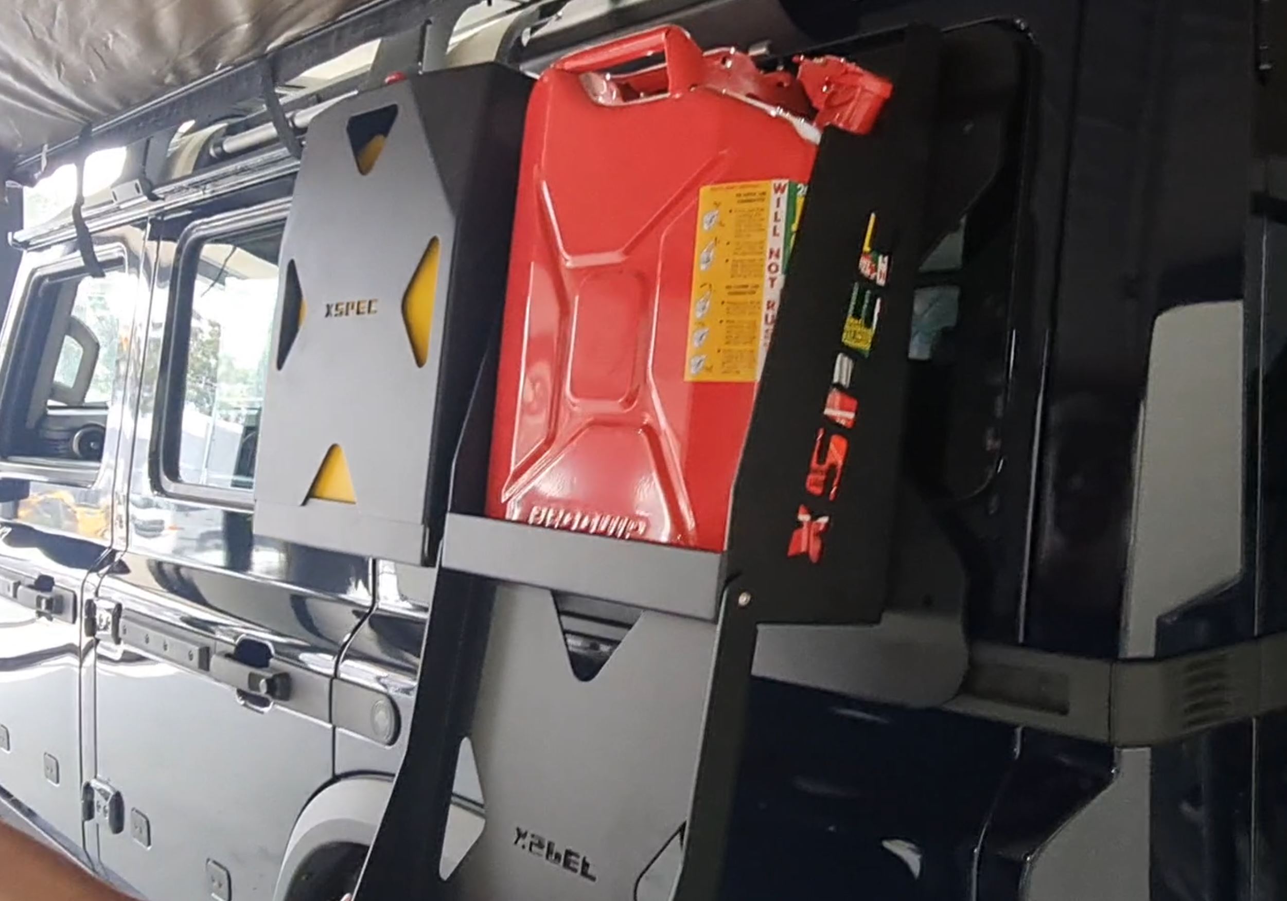 XSPEC 20L Lockable Jerry Can Holder - Expedition HQ