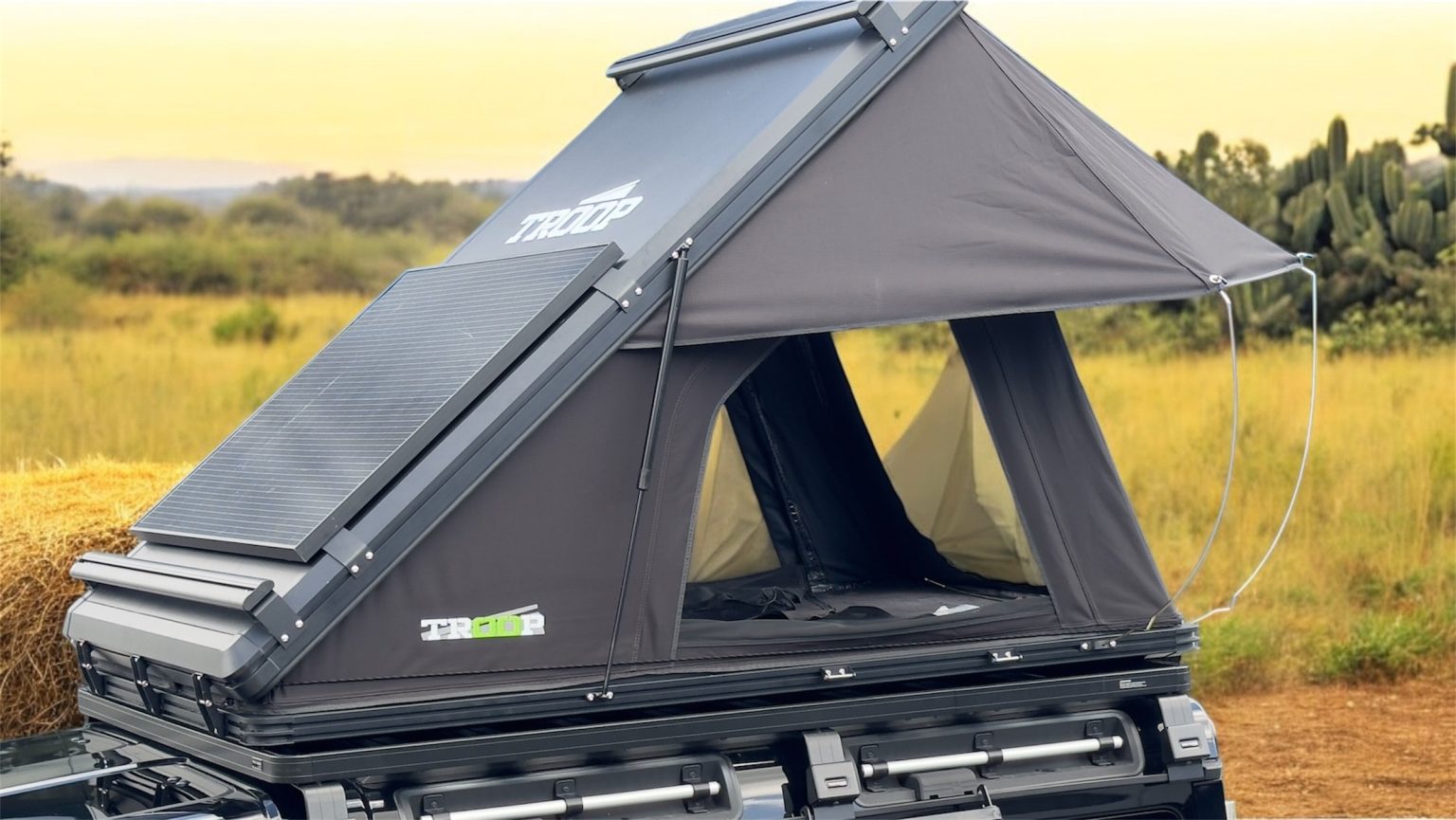 TROOP HARDSHELL ROOFTOP TENT, ROOFRACK, SOLAR, 12V - Expedition HQ